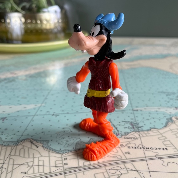Disney | Toys | Vintage 9s Disney Viking Goofy Epcot Centre Figurine ...